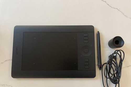 Графический планшет Wacom Intuos Pro Small (PTH-45