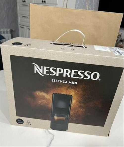 Абсолютно Новая Кофмашина Nespresso Essenza mini М