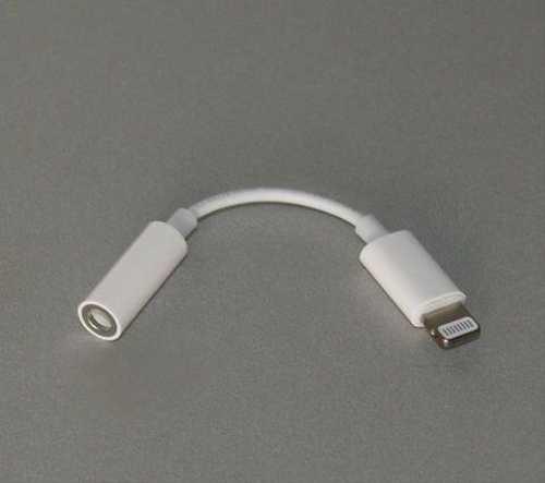 Apple Lightning to HeadPhone Jack Adapter AUX