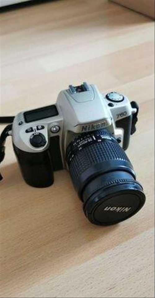 Плёночный фотоаппарат Nikon F60