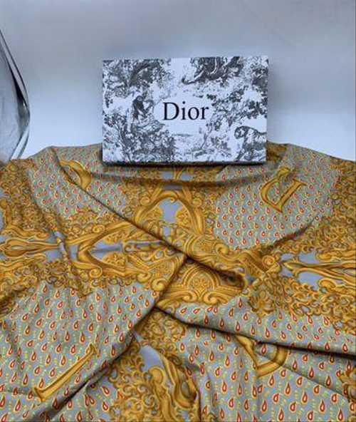 Шелковый платок Dior новый