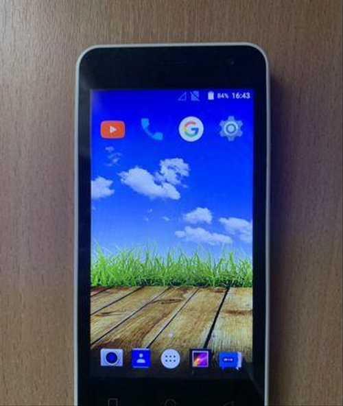 Телефон Micromax Q415