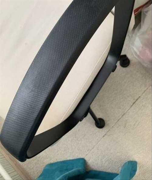 Стул кресло офисный вращается лен на колесиках