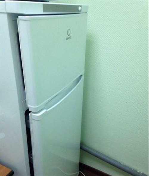 Б/у Холодильник Indesit MD 14