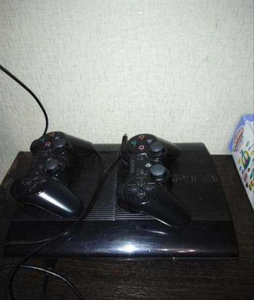 Sony PS3 корпус в хорошем состоянии в комплекте им