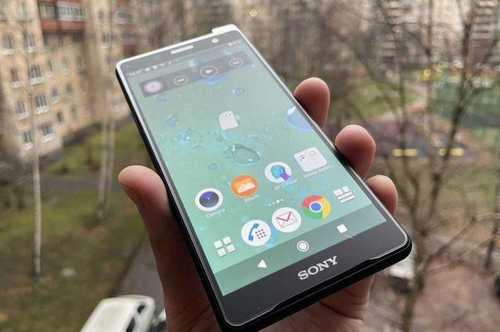 Телефон Sony XZ2 Compact