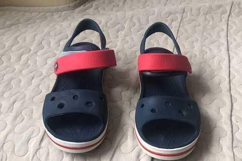 Сандалии Crocs J1