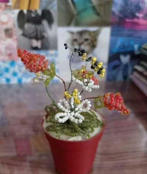 Клубника из бисера