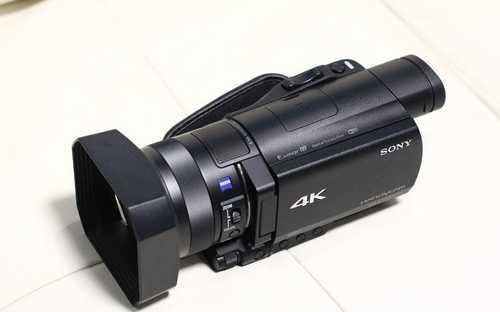 Видеокамера Sony FDR-AX100E (комплект)