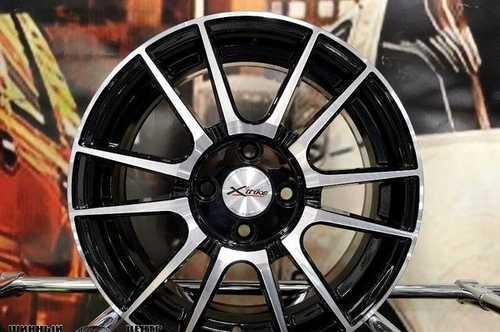 Новые литые диски R15 на LADA Largus