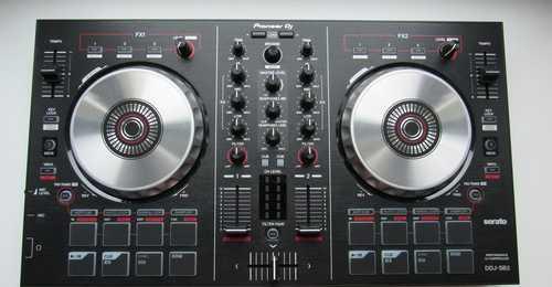 DJ контроллер Pioneer DDJ-SB2