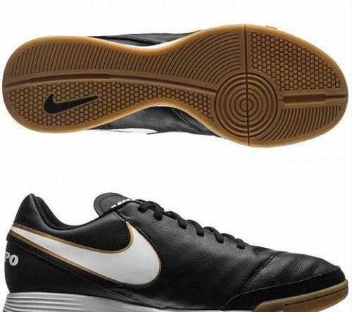 Футзалки (бутсы) Nike Tiempo р.37.5