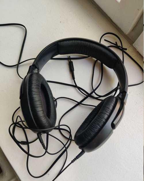 Sennheiser HD 201