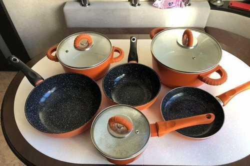 Набор оранжевой посуды