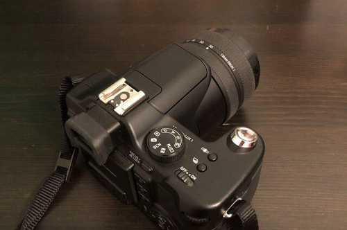 Фотоаппарат Leica v-lux 1