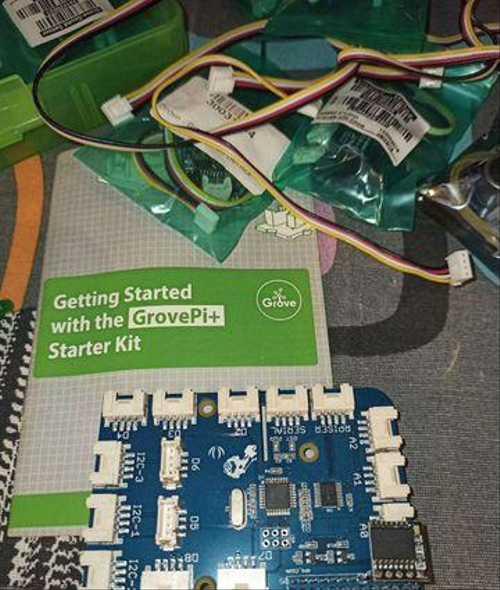 GrovePi+ Starter kit в комплекте с Raspberry Pi 2