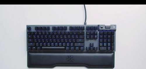 Игровая клавиатура XPG Summoner