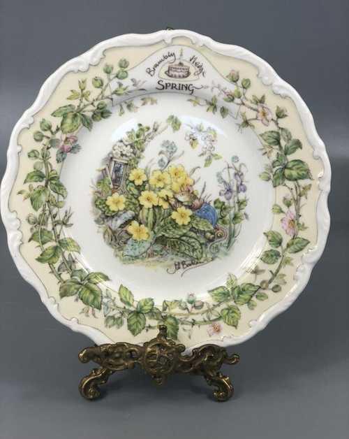 Royal Doulton,Brambly Hedge, крупные тарелки, 1982