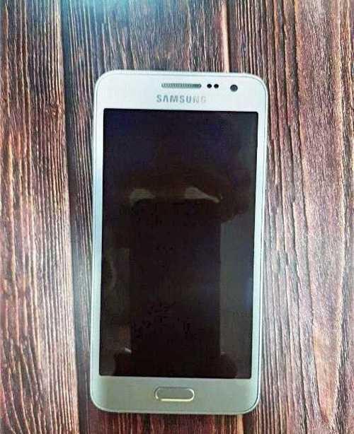 Samsung Galaxy a3 2015 16 gb золотой Б/У