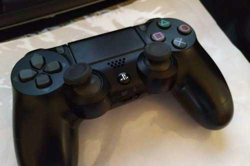 Джойстик Dualshock 4 v2 (требует ремонта)