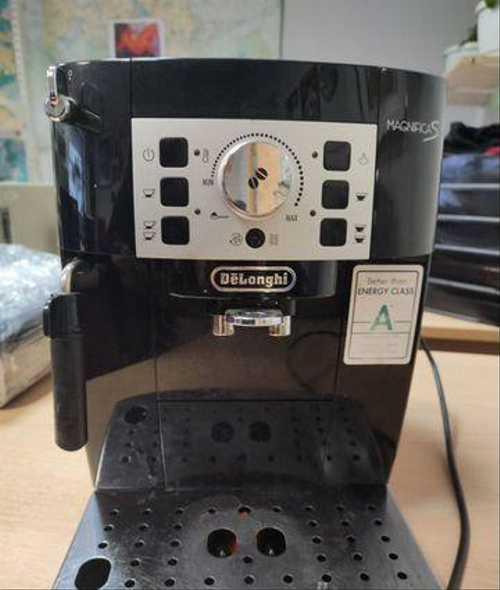 Кофемашина DeLonghi Magnifica S, бу