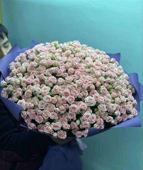 Цветы розы Хризантема пионы сирень шарики подарки