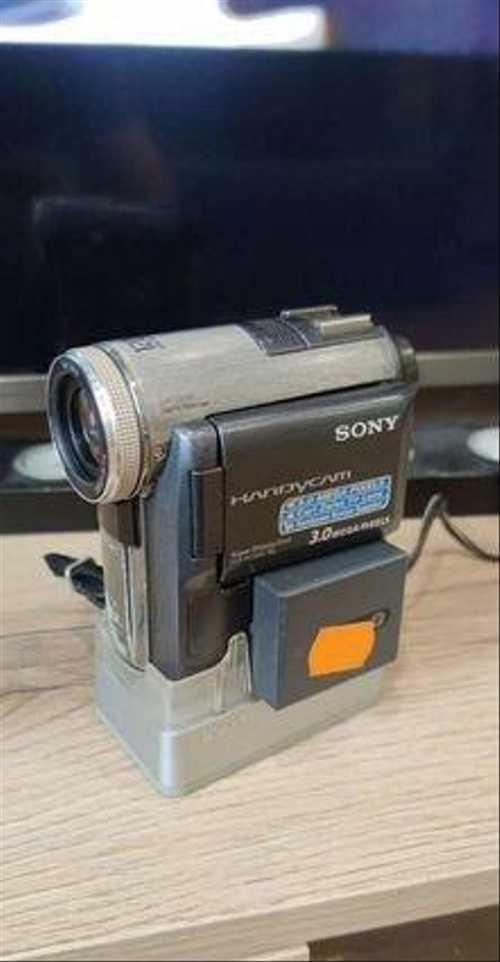 Видеокамера Sony mini dv