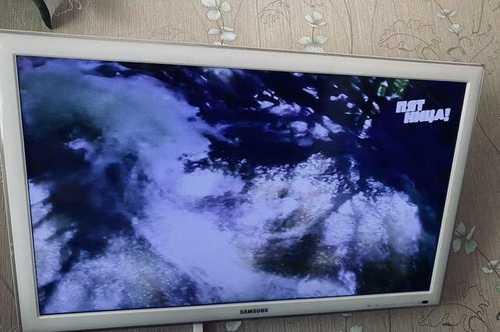 Телевизор Samsung белый 32 дюйма