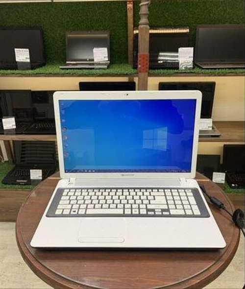 Белый ноутбук 17 дюймов