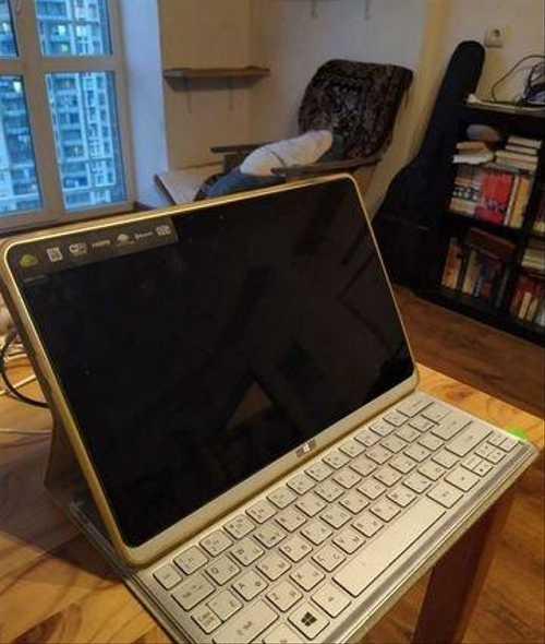 Acer Iconia TAB w700
