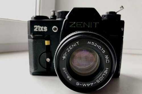 Пленочный фотоаппарат zenit