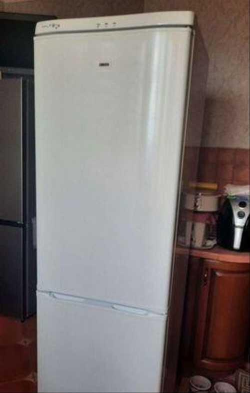 Холодильник бу Zanussi
