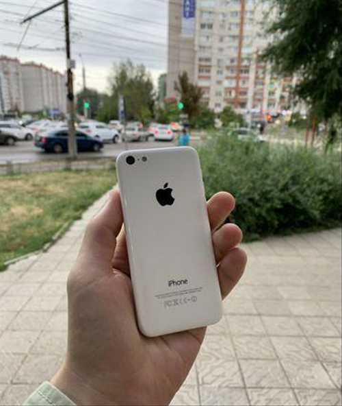 iPhone 5c 32 white в отличном состоянии