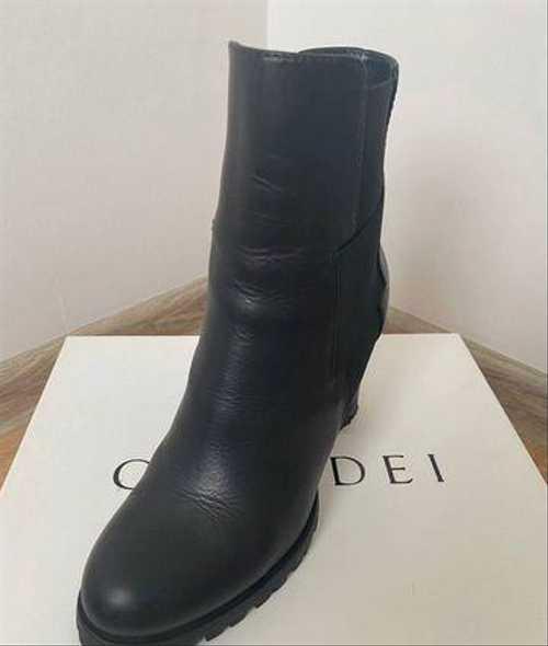 Ботильоны Casadei