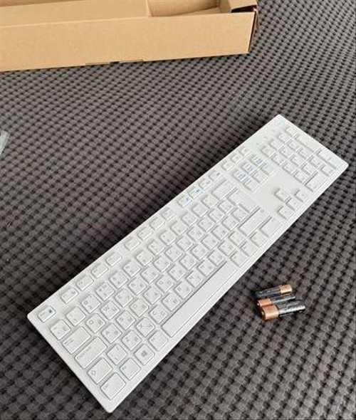 Клавиатура беспроводная и мышь dell KM636 белая