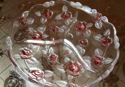 Продам новое блюдо-менажницу Waltherglas