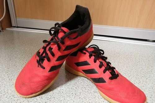 Бутсы Adidas р. 37