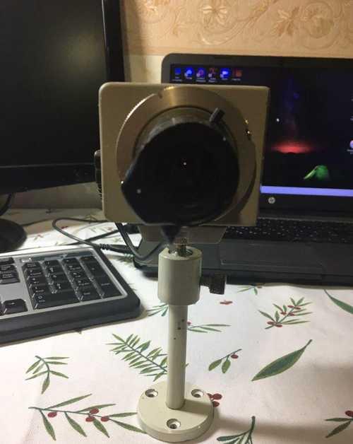 Видеокамера Panasonic WV-CP222E