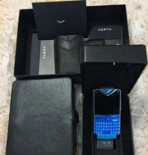 Телефон Vertu Constellation Quest Bluemarine Limit