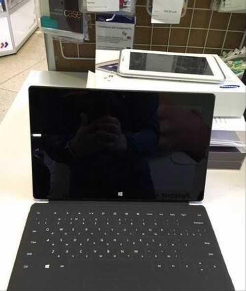 Планшет Microsoft Surface 1516 tablet