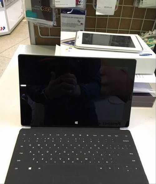 Планшет Microsoft Surface 1516 tablet