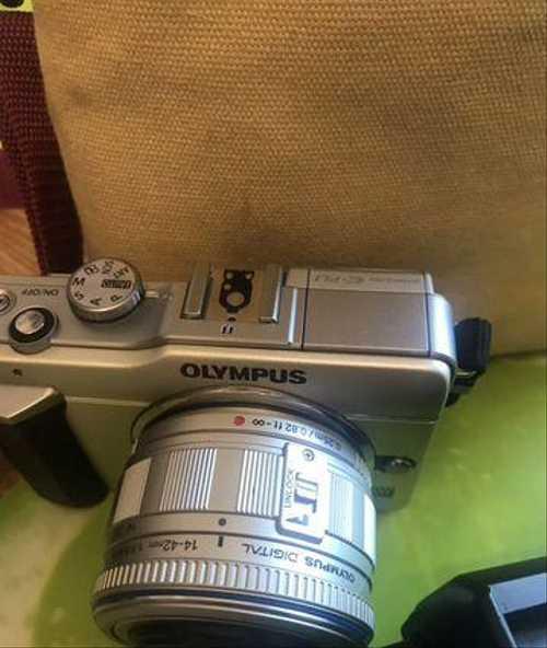 Компактный фотоаппарат olympys e-pl 1