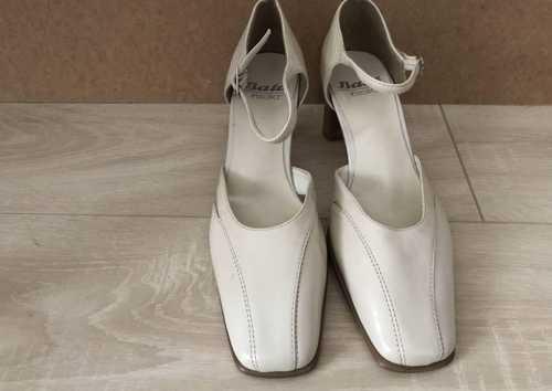Туфли женские кожаные от Bata
