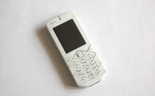 Nokia 7500 prizm как новый, белый цвет, оригинал