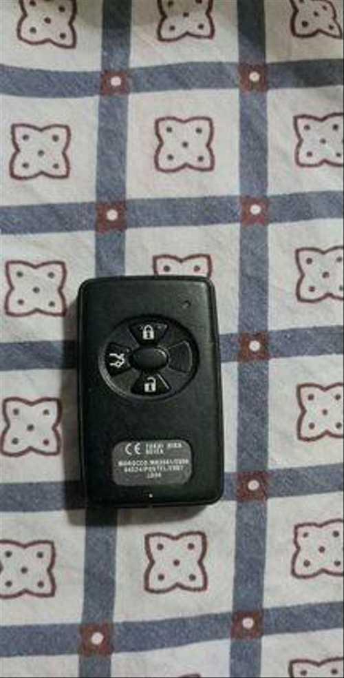 Смарт ключ тойота B51EA RAV4, auris, yaris, corola