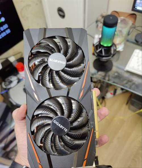 Видеокарта rx580 8gb gigabyte