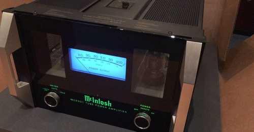 Пара усилителей McIntosh 2301