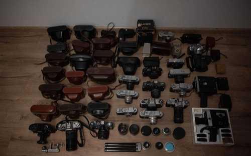 Коллекция плёночных фотоаппаратов