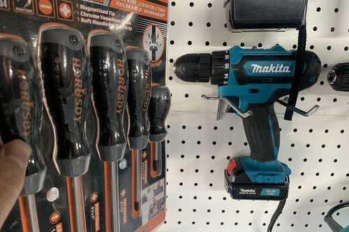 Шуруповерт Makita 14,4v новый и набор отверток