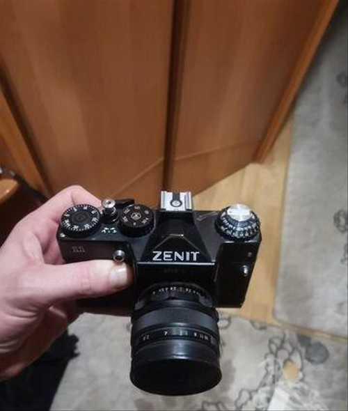 Фотоаппарат "Зенит-11" с объективом «Гелиос-44М-4
